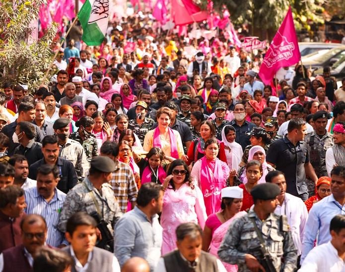 महिला मार्च कर कांग्रेस ने दिया नारी सशक्तिकरण का संदेश - NishpakshDastak