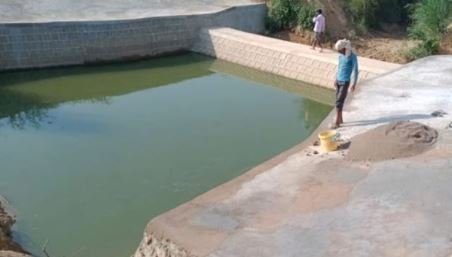 भूगर्भ जल रिचार्ज हेतु चेकडैम,तालाबों का निर्माण - NishpakshDastak